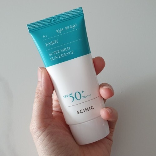 SCINIC Enjoy Super Mild Sun Essence SPF50+ PA++++ 50ml Essential Sun ...