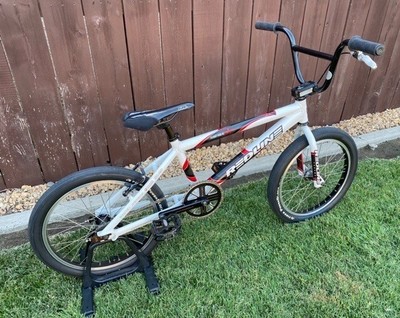 Bicycles - Redline Flight Expert - Nelo's Cycles