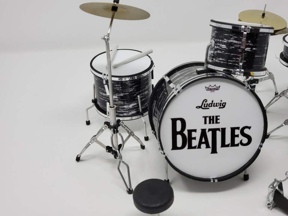 Miniature drum set LUDWIG BEATLES JOHN LENNON RINGO STARR. Mini drum ...