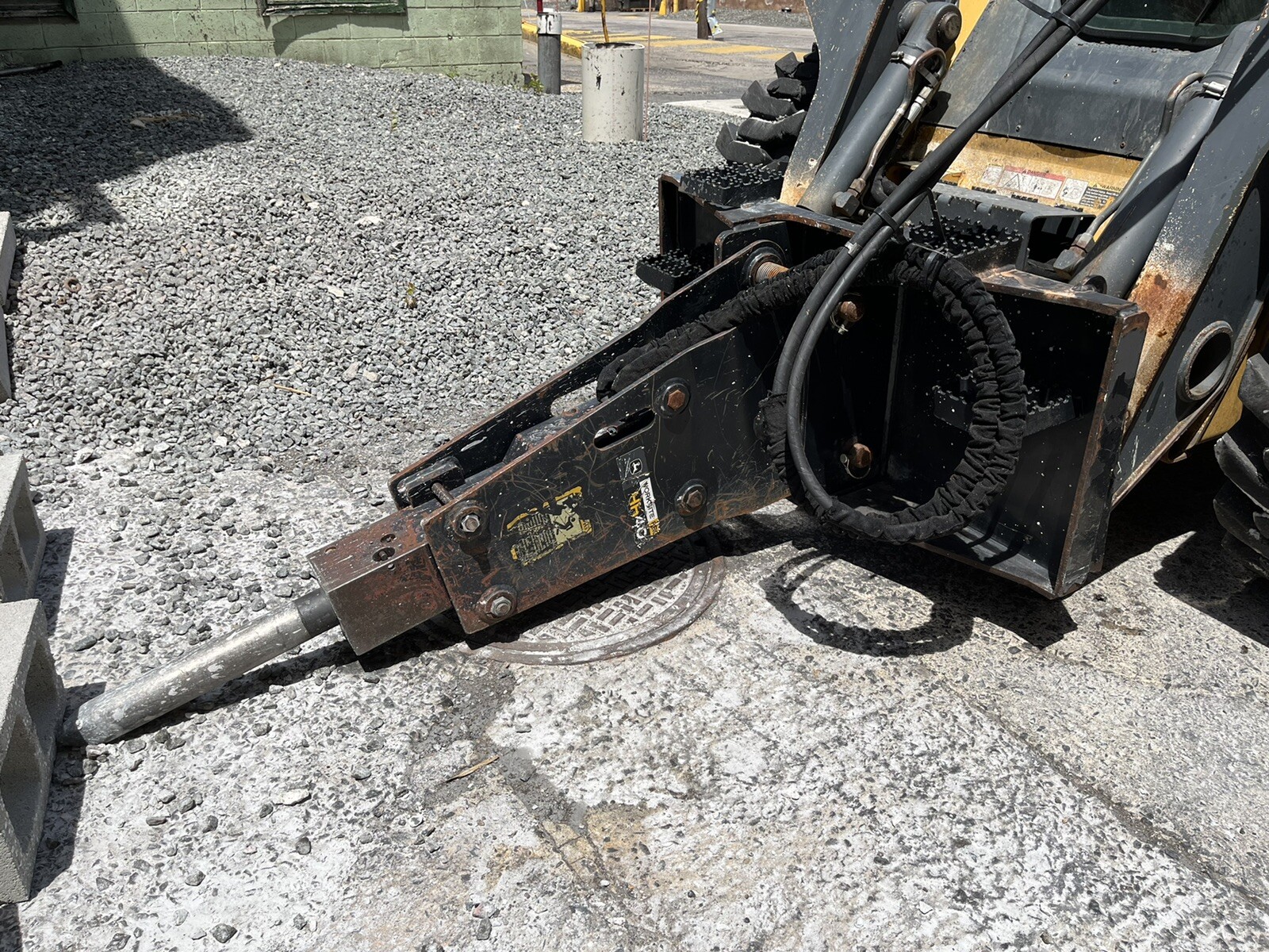 John Deere HH40C Hydraulic Hammer Worksite Pro Skid Steer Attachment ...