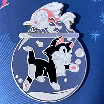 Disney Collector Pin Pinocchio Cleo the Fish with Figaro the Cat 2019 ...