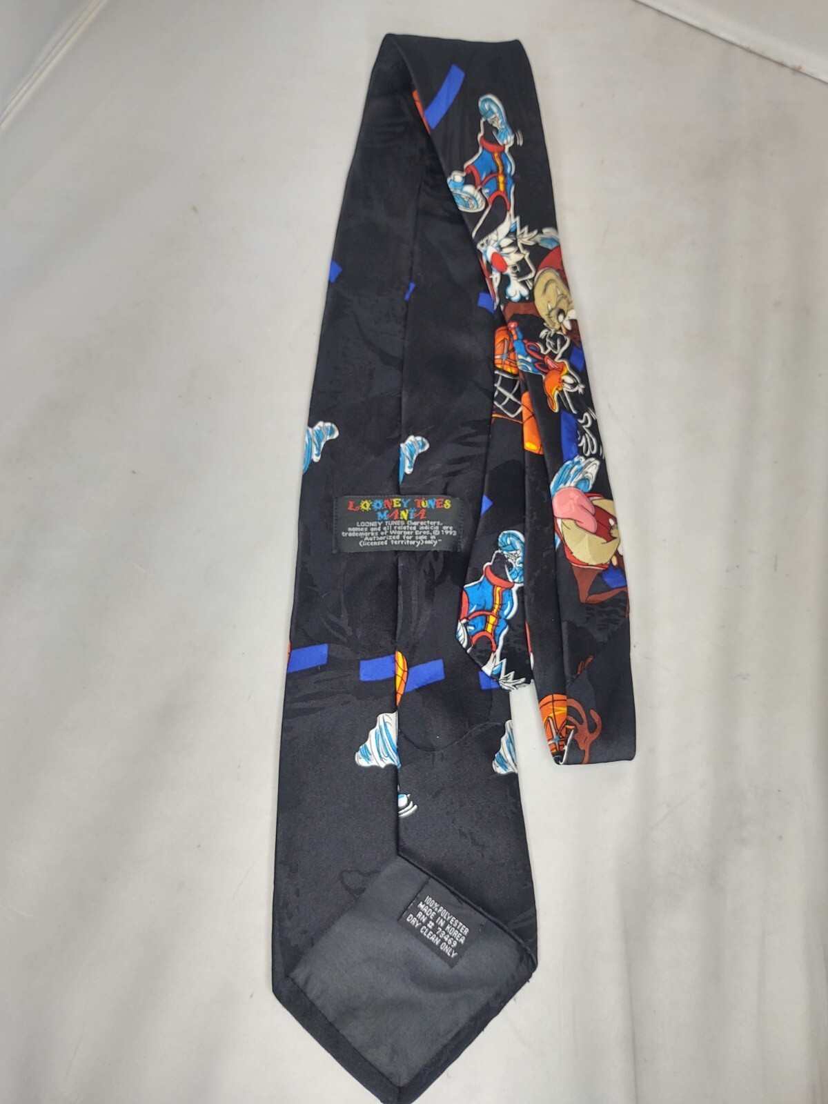 Tasmanian devil Taz Looney tunes basketball Men's Nec… - Gem