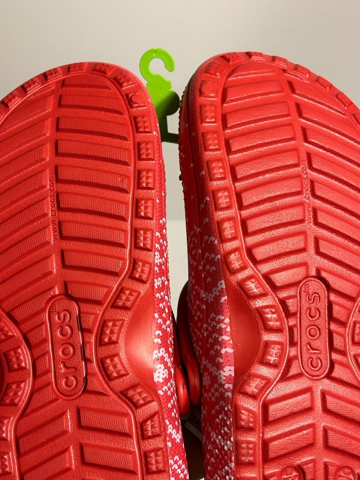 Crocs Unisex Classic Lined Holiday Charm Clog Size M10/W12 Red White ...