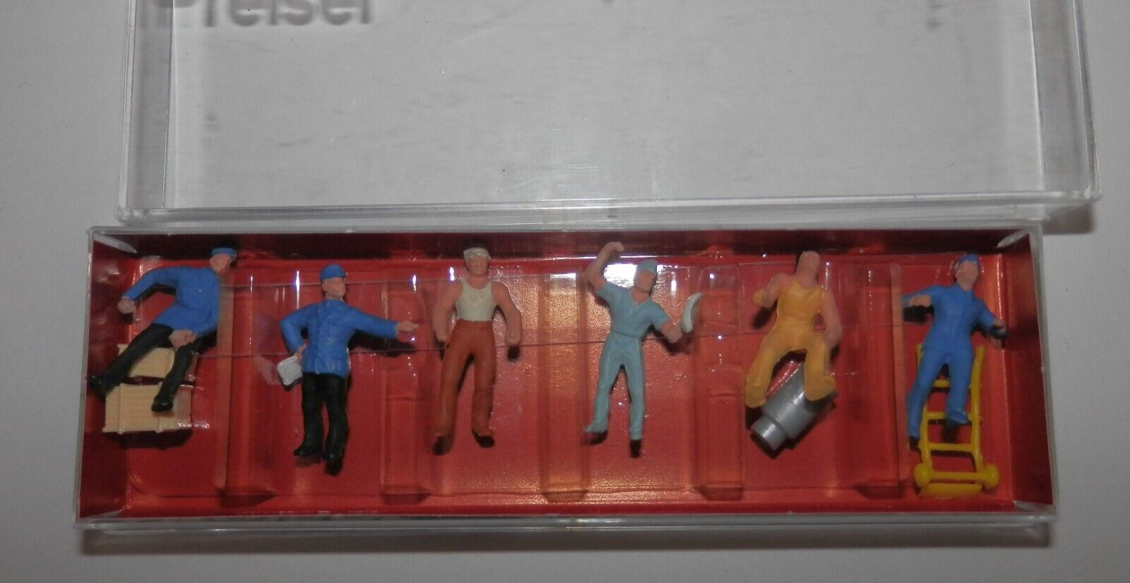 Preiser HO Scale Delivery Men with Loads #14016 NIB (9731003) | eBay