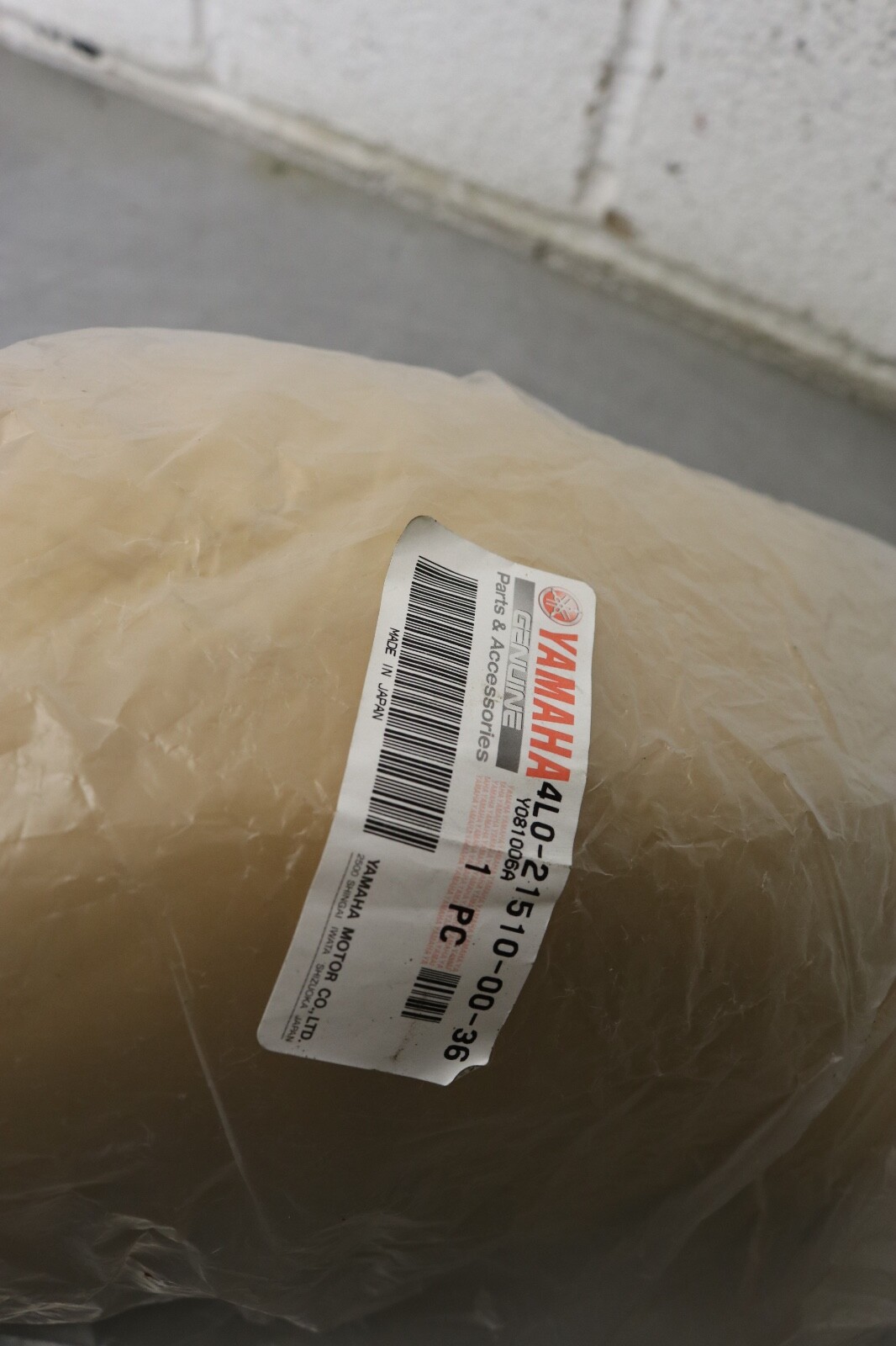 Yamaha LC350 LC250 Front Mudguard 4L0-21510-00-36 NOS *Free UK delivery ...