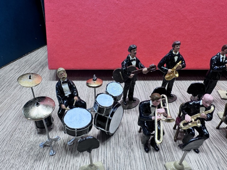 George Doswell: Boxed Set - A Superb Jazz Band, c1980s. 54mm Metal ...