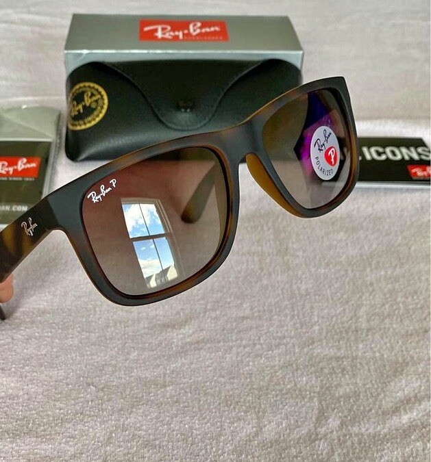 Ray-Ban Justin RB4165 Tortoise Matte / Brown Gradient Sunglasses