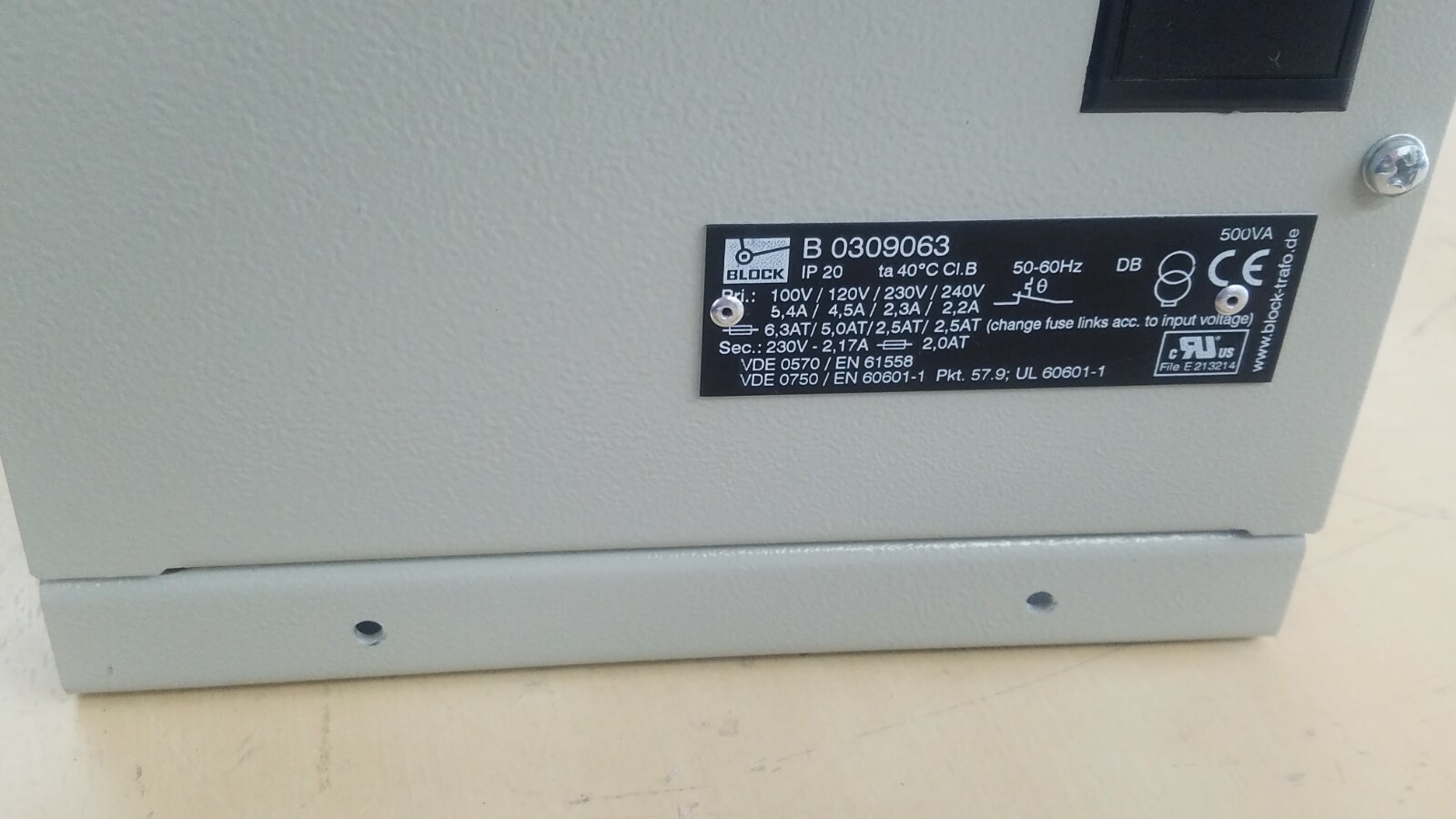 Block B 0309063, IP 20, VDE 0570 / EN 61558, VDE 0750 / EN 60601-1 ...
