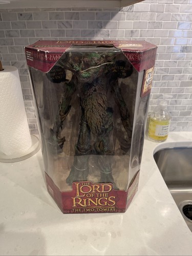 TOY BIZ Lord Of The Rings TREEBEARD Talking ENT 15" Figure TWO TOWERS ...