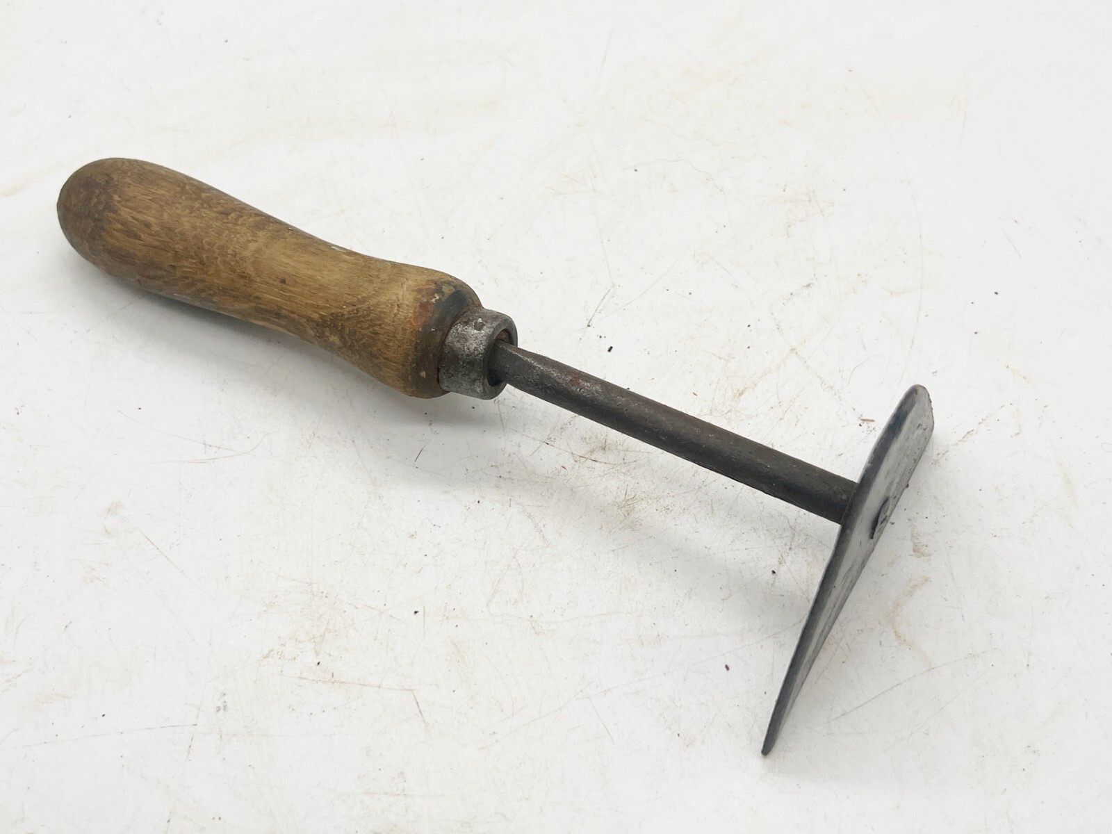 VINTAGE TRIANGLE PAINT SCRAPER DECORATING TOOL WOODEN HANDLE DIY | eBay UK