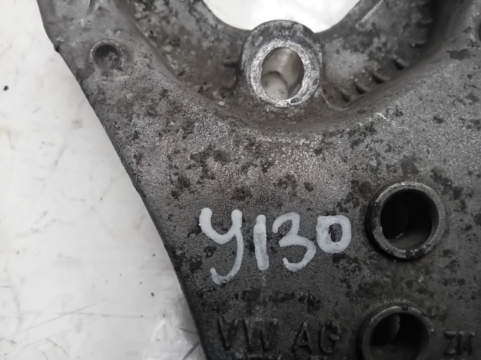 2010 SEAT IBIZA 6J 1.2TDI CFW 6Q0199185AB RIGHT ENGINE MOUNT BRACKET ...