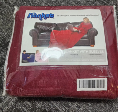 The Slanket Blanket with Sleeves Wrap Up in Soft Fleece Wine Red Color ...