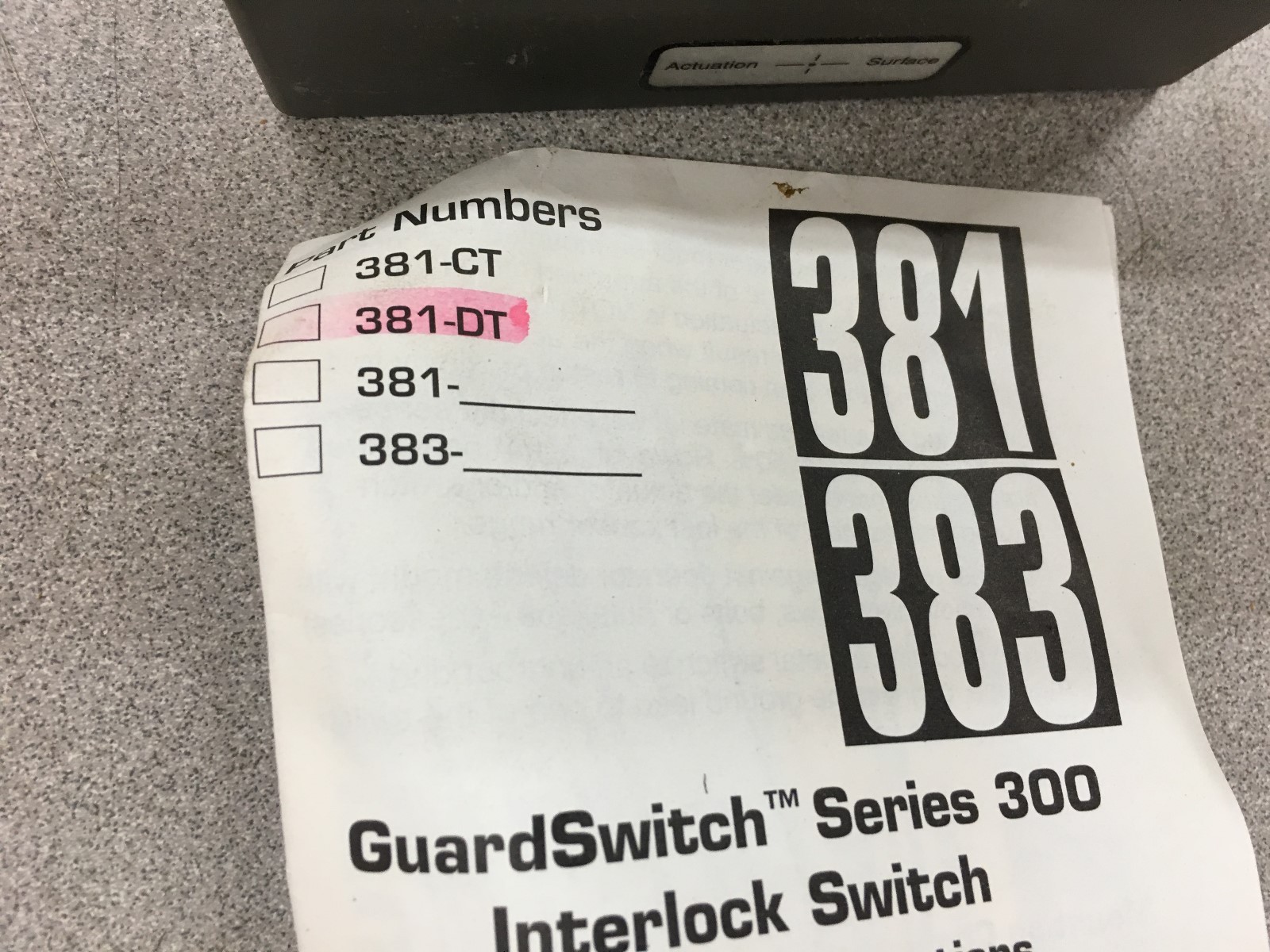 Sentrol 381-DT Magnetic Safety Interlock Switch 150VAC N.O 1.25A 1/2 ...