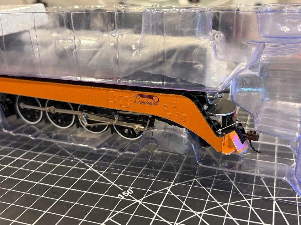 Bachmann HO Locomotive - Southern Pacific Daylight 4449 with DCC/Sound ...