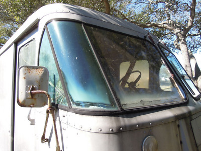 PASSENGER SIDE ONLY..Rare Early SHORT Version Grumman Corner Step Van ...