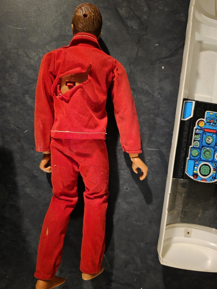 6 Million Dollar Man Action Figure With Repair Station Incomplete! | eBay
