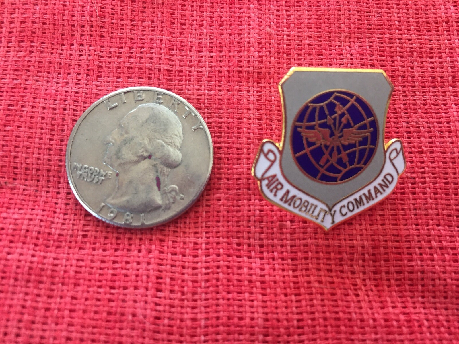 AIR MOBILITY COMMAND AMC HAT LAPEL PIN AIR FORCE USAF VETERAN Military ...