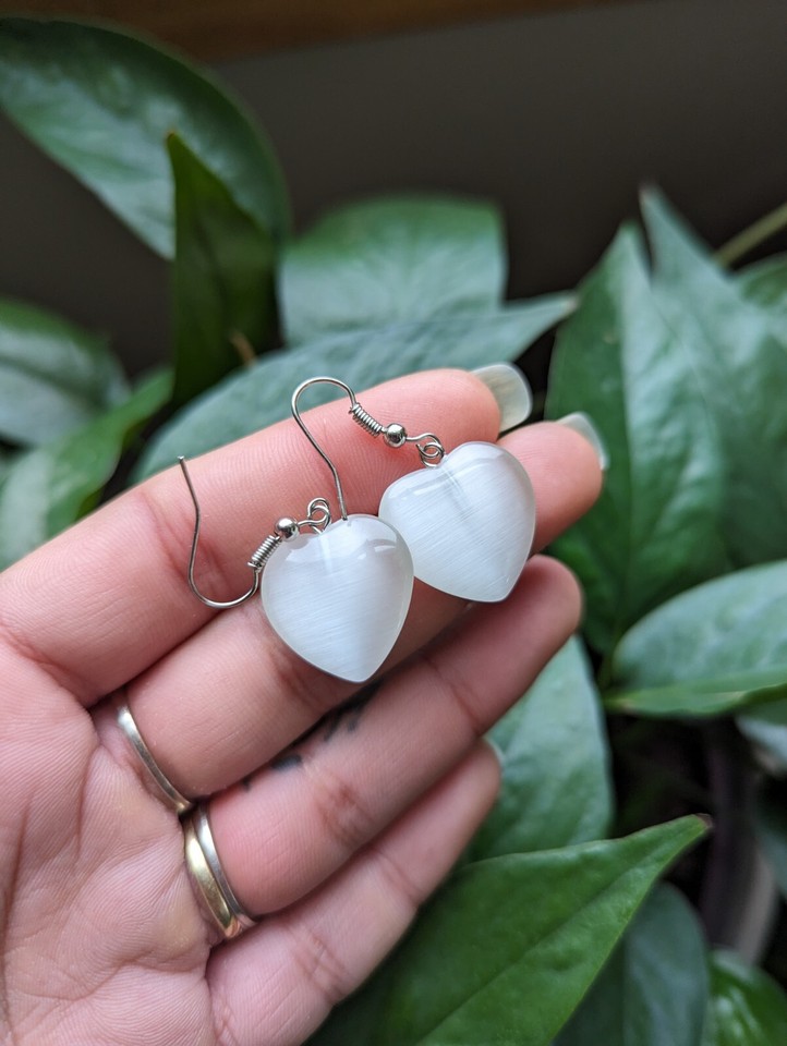 White Selenite Cat's Eye Healing Crystal Heart Stone 3/4" Pendant Gem ...