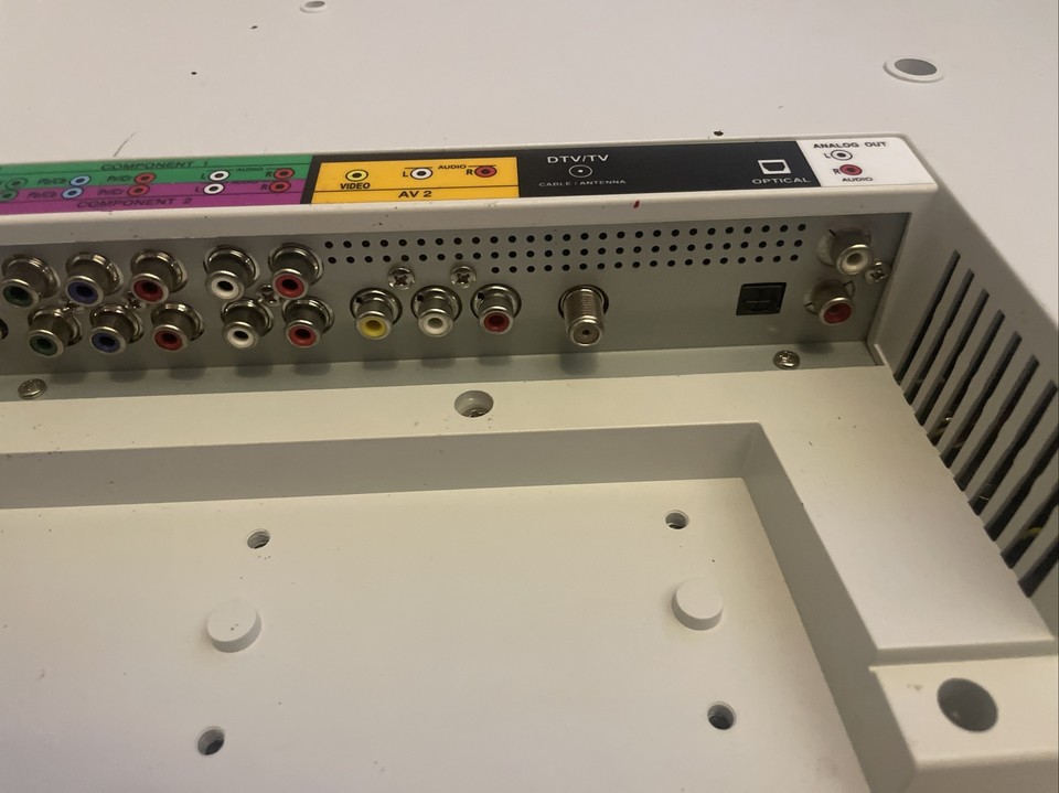 Vintage VIZIO 32 In VX32L HDTV10A LCD HDTV VGA Monitor HDMI S-Video AV ...