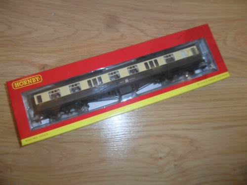 R4505 BR Hawksworth 1st Class 8001 Coach for Hornby OO Gauge Model ...
