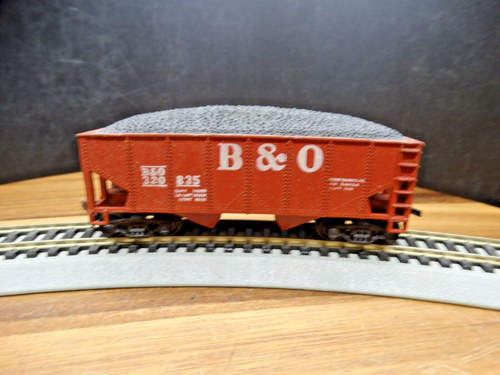 Atlas HO Scale 35' B & O 320 Hobby Model Railroad Hopper with Coal Load ...