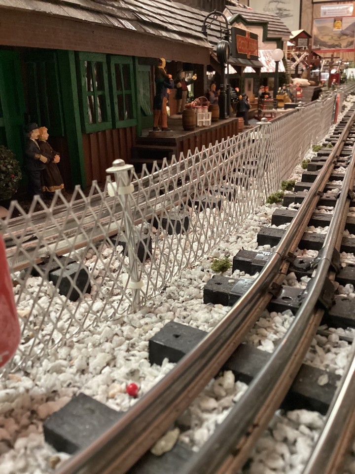 MINIATURE FENCE | Metal Chain Link Style - O scale Model Railroad ...