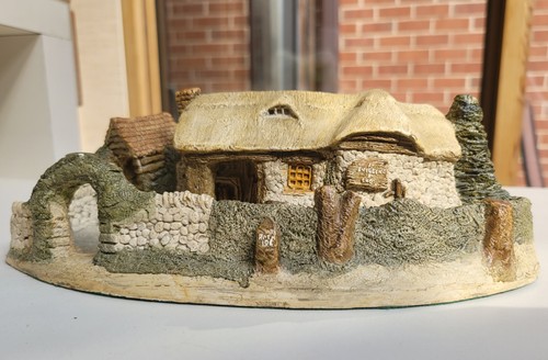 David Winter Main Collection 'The Forge' 1980 *RARE* Excellent ...