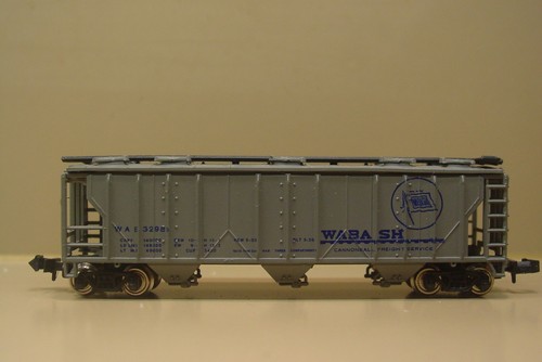 N Scale Bachmann Wabash 3 Bay Covered Hopper | eBay
