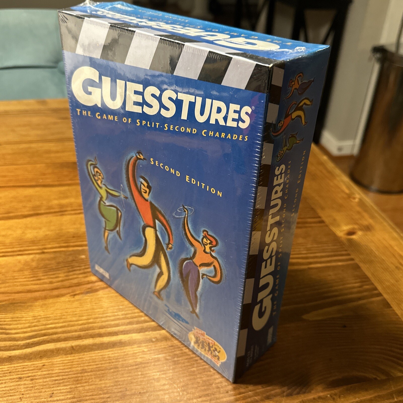 Hasbro Guesstures The Game of Split Second Charades First Edition for ...