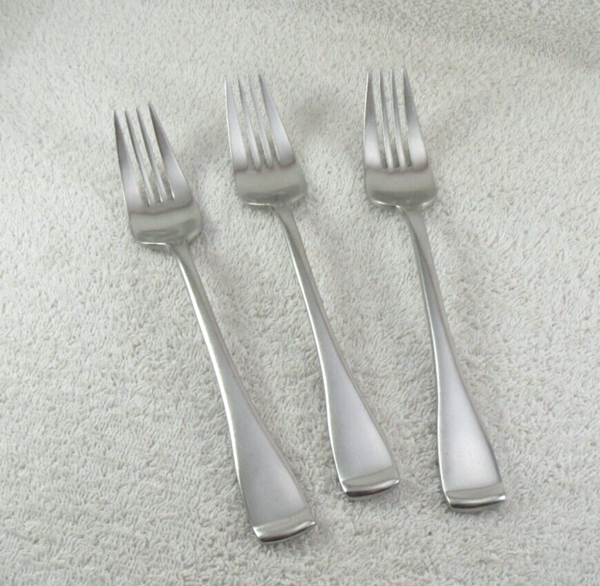 Maddox Dinner Fork Lot of 3 Oneida 18/10 Stainless Indonesia Flatware ...