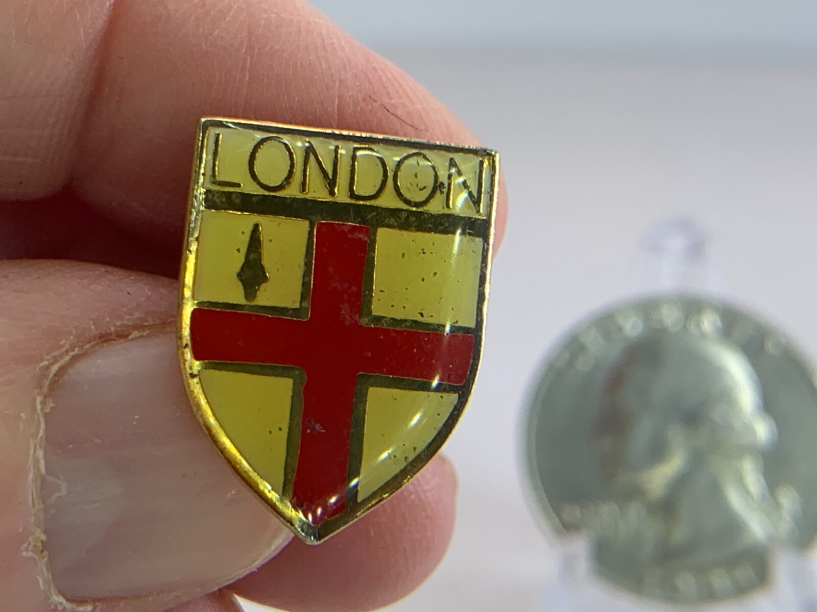 England London Shield Vintage Tack Pin T-3420 | eBay