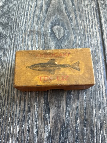 Correct Box Tin Liz 2 Fin Sunfish. Immaculate Lure. New In Box, Never ...