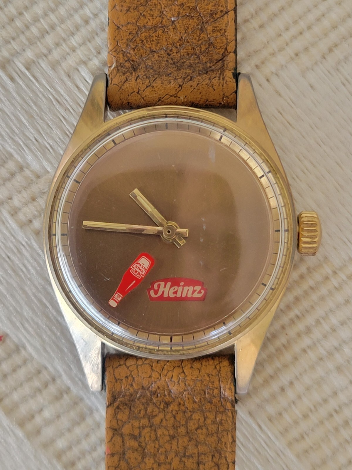 COLLECTIBLE VINTAGE HEINZ ROTATING KETCHUP BOTTLE WATCH | eBay