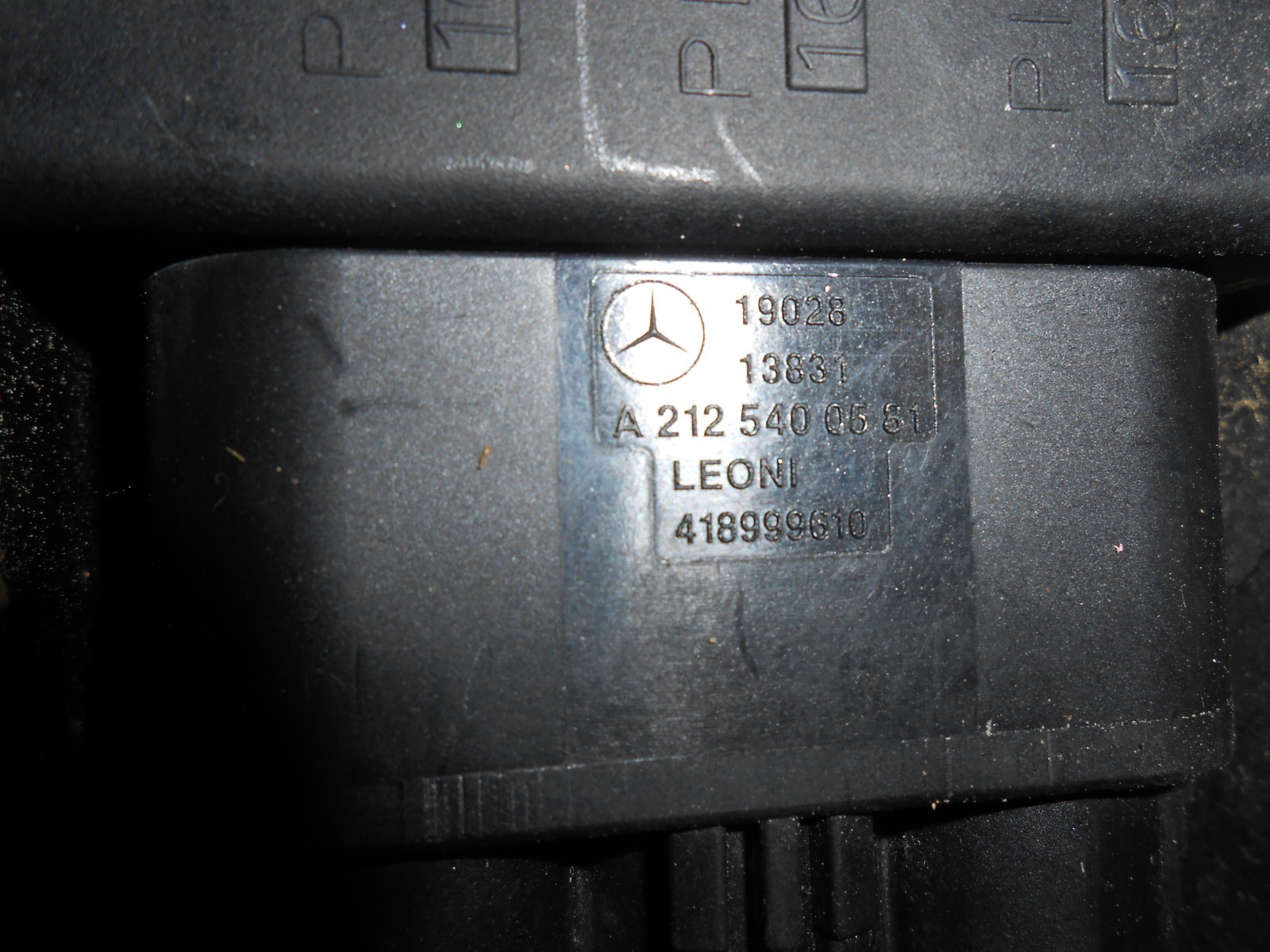 MERCEDES BATTERY CABEL FUSE BOX A2125400581 / 2125400581 Ri0986 | eBay