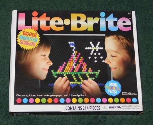NEW LITE BRITE BIGGER BRIGHTER SCREEN 214 PIECES MORE COLORFUL PEGS ...