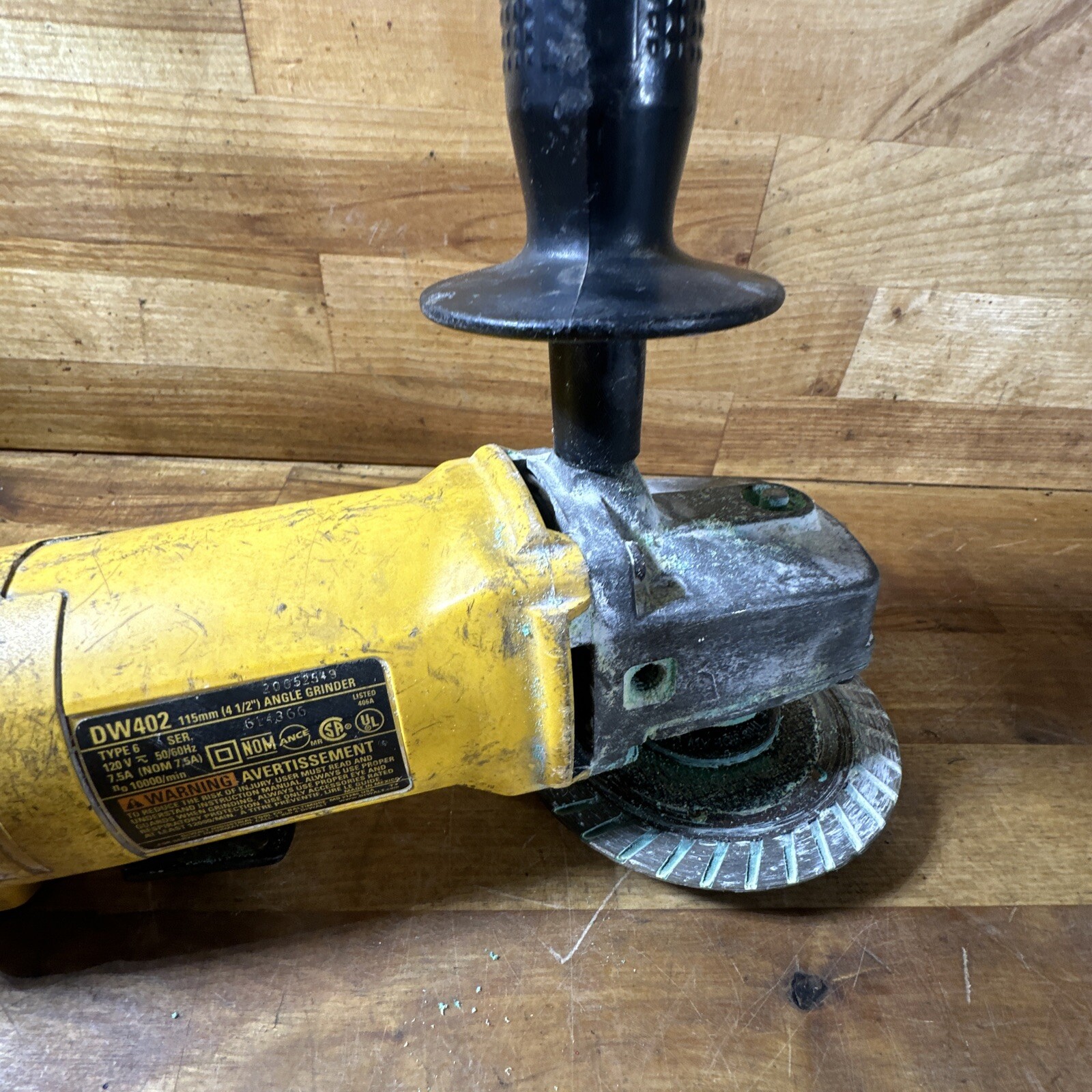 DEWALT DW402 4-1/2" Angle Grinder Corded for sale online | eBay