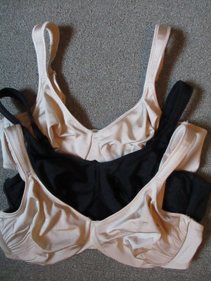 THREE (3) SIZE 42C BEIGE/BLACK PETAL BOOST UNDERWIRE BRAS | eBay