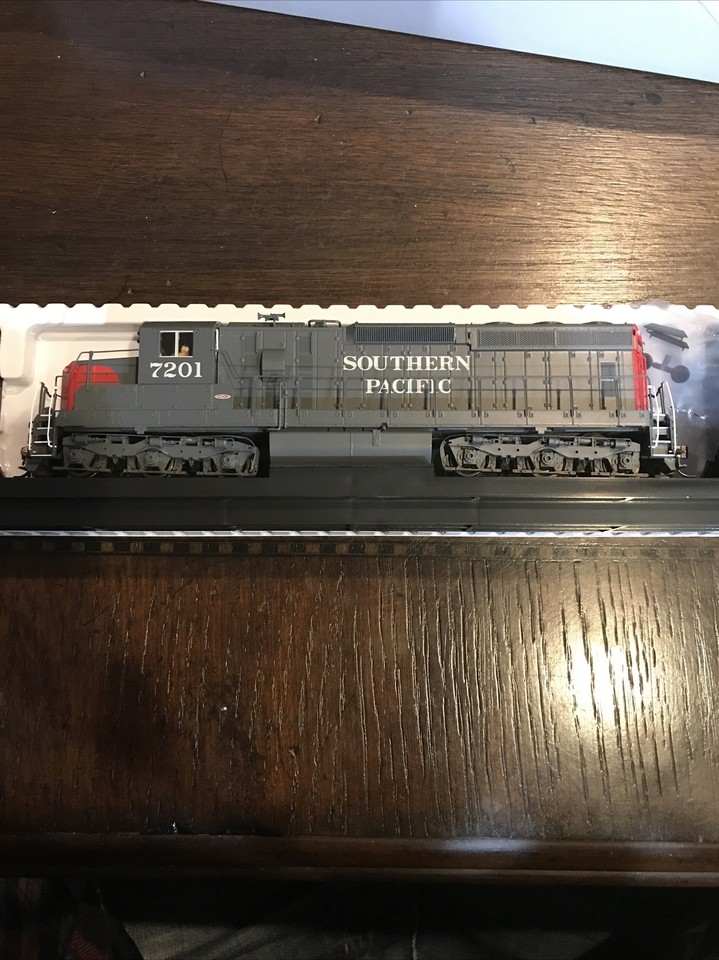 Altas Silver HO SD24 Locomotive Southern Pacific 7201 DCC Ready Sound ...