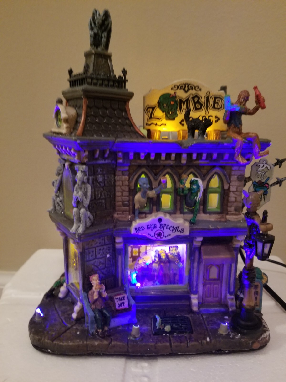 Lemax Spooky Town Halloween Zombie's Cafe Village Building Pumpkin ...