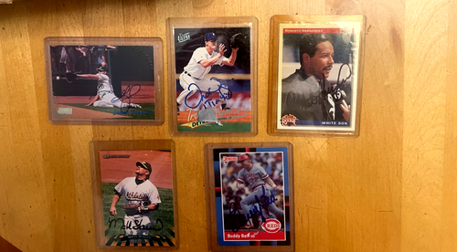 5 AUTOGRAPHED BASEBALL CARDS BUDDY BELL, JASON GIAMBI, ROBERTO ...