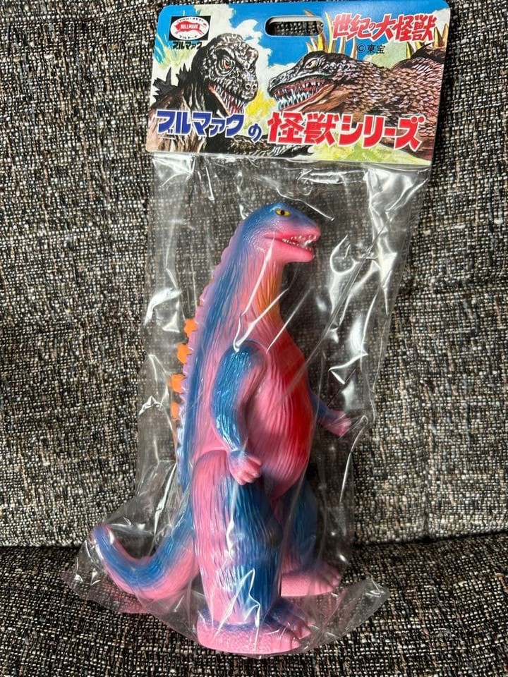 Bullmark's Monster Series Godzilla Plastic Model Pink Color Toho M1 ...