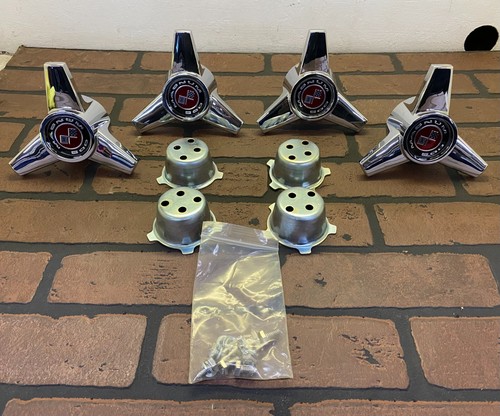 1969-73 Ford Mustang Scott Drake D1ZZ-1141-A Magnum 500 Spinner Center ...