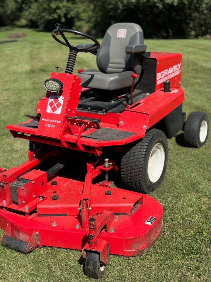 GRAVELY PROMASTER DIESEL 22H/400 COMMERCIAL MOWER | eBay