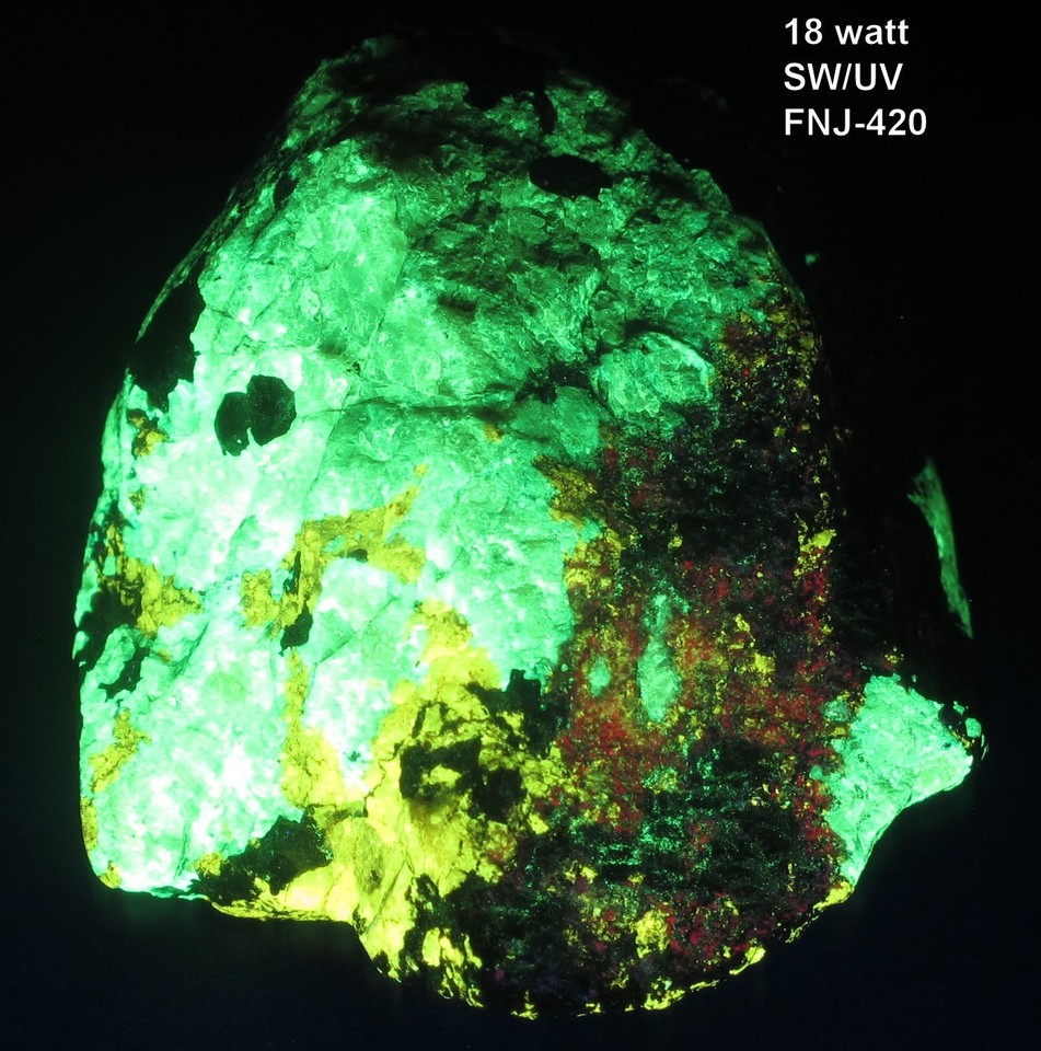 Magnificent SW/UV Esperite/Willemite/Franklinite from Franklin, N.J ...