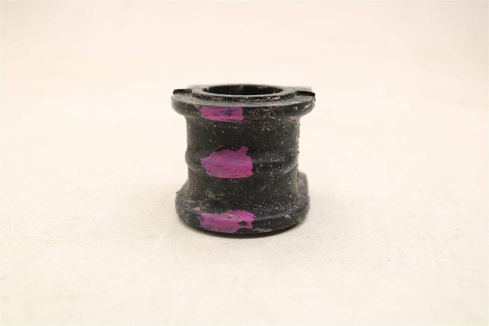 NEW OEM Ford Front Stabilizer Sway Bar Bushing 7R3Z-5484-E Mustang 2007 ...