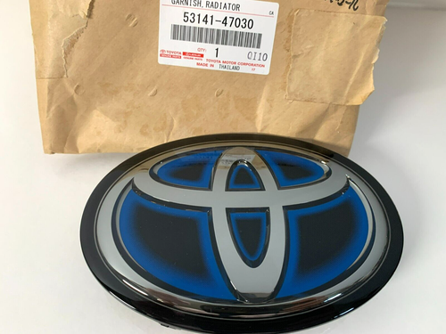 Toyota Genuine Prius C-HR Radiator Per Collision Grille Emblem 53141 ...