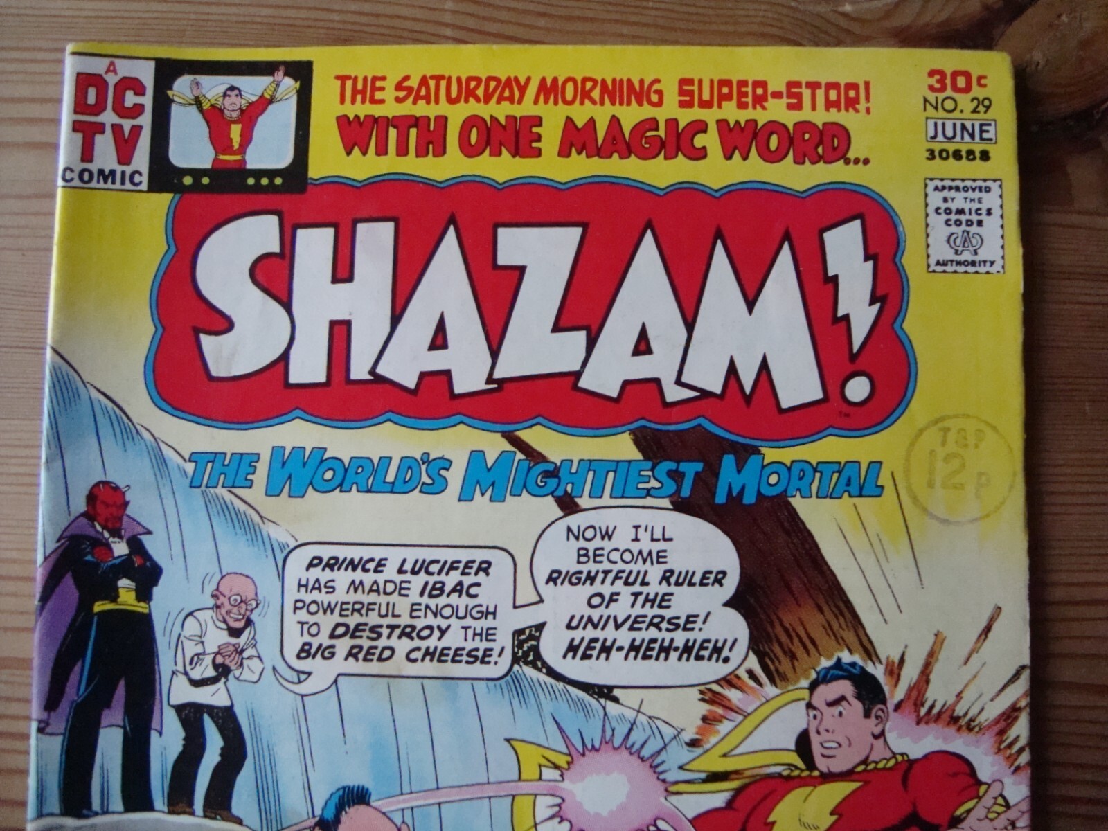 SHAZAM Captain Marvel # 29. DC COMICS - 1977. IBAC + Aunt Minerva ...