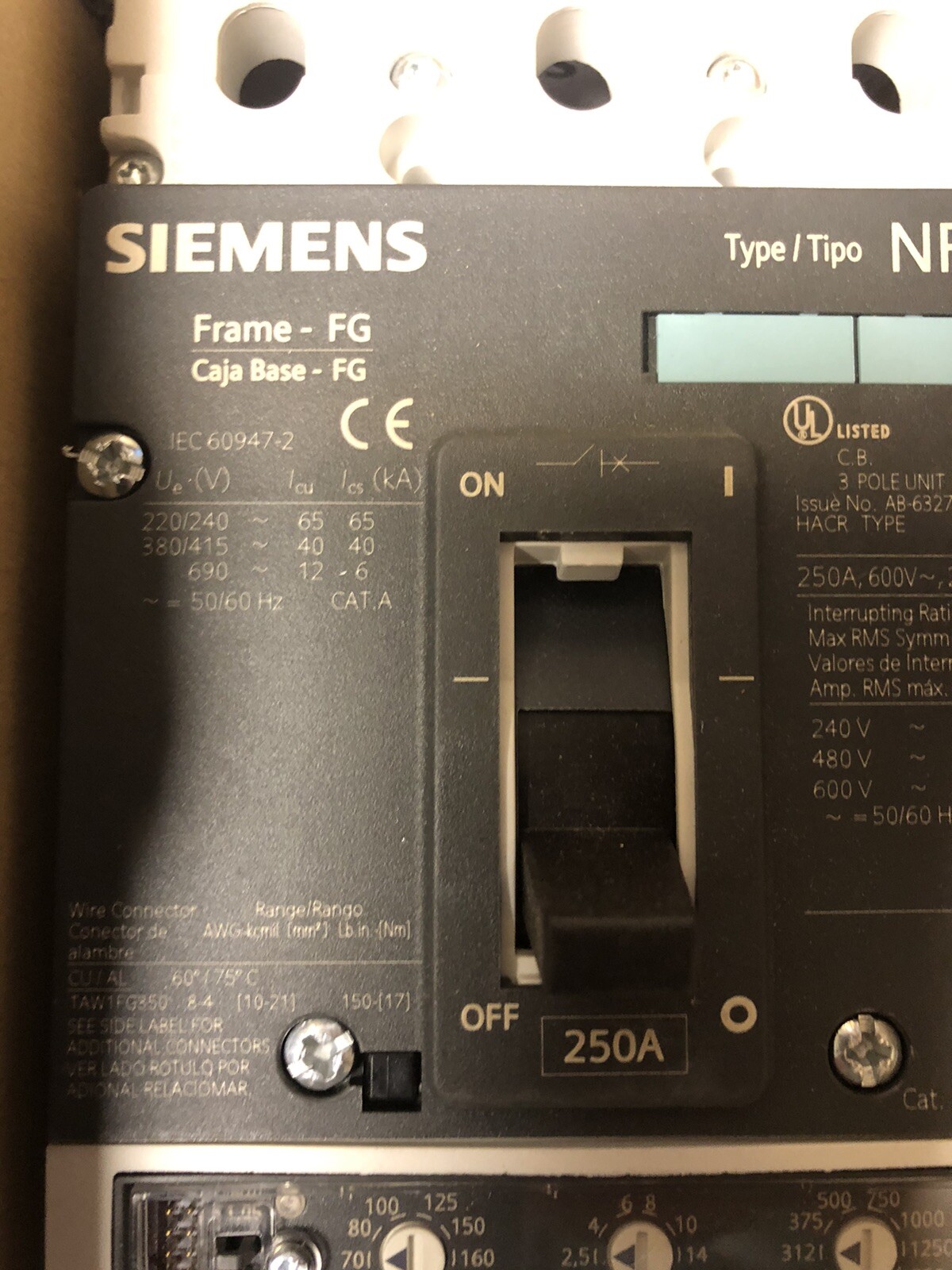 SIEMENS FG Breaker 3 Pole 250 Amp NFX3N250 | eBay