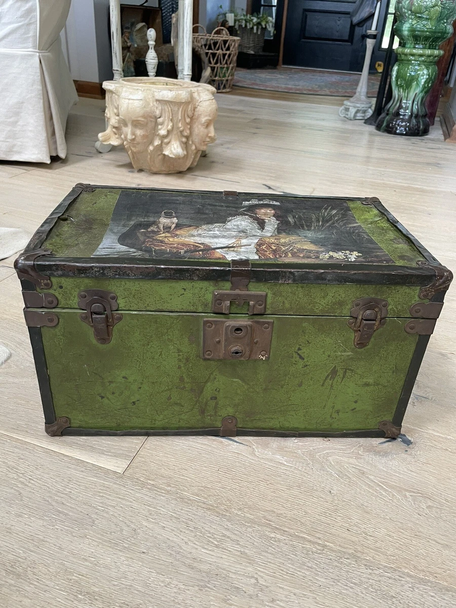 Wood Doll Trunk