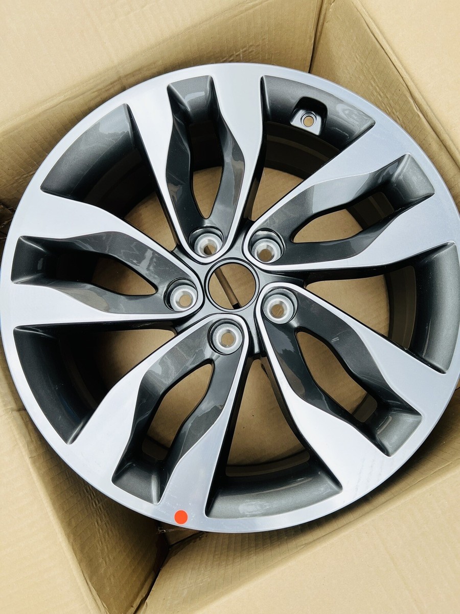 White Kia Optima With Rims